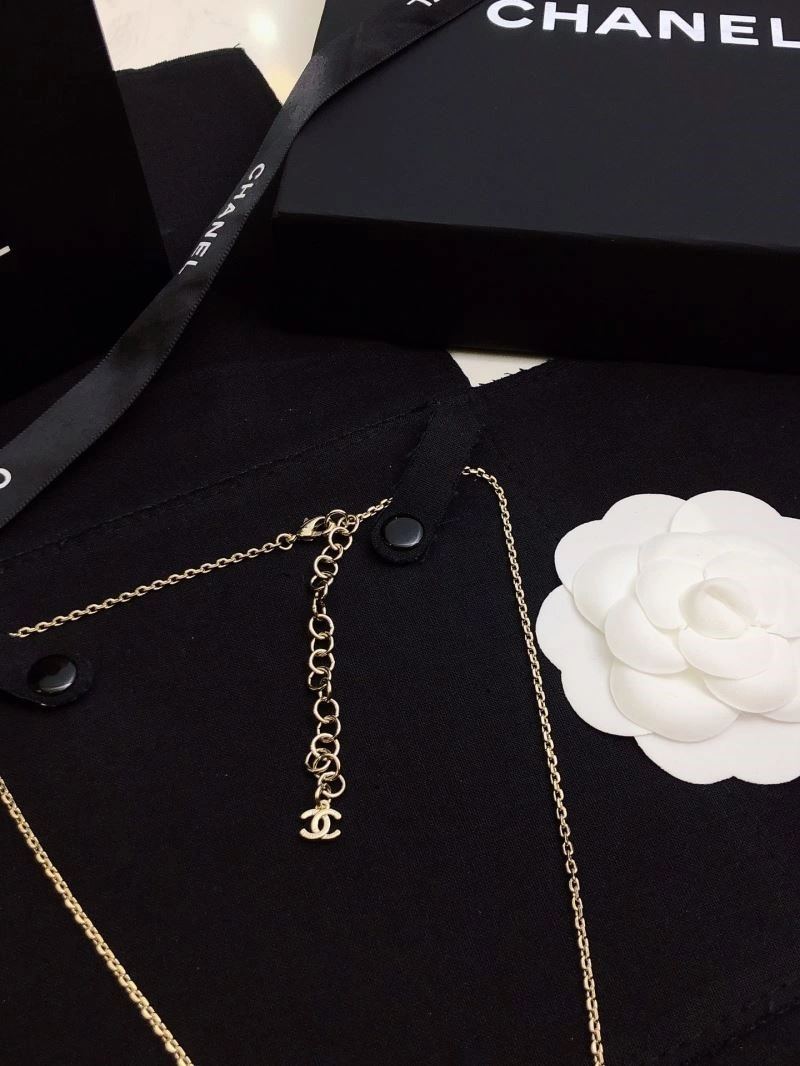 Bargain Chanel Necklaces
