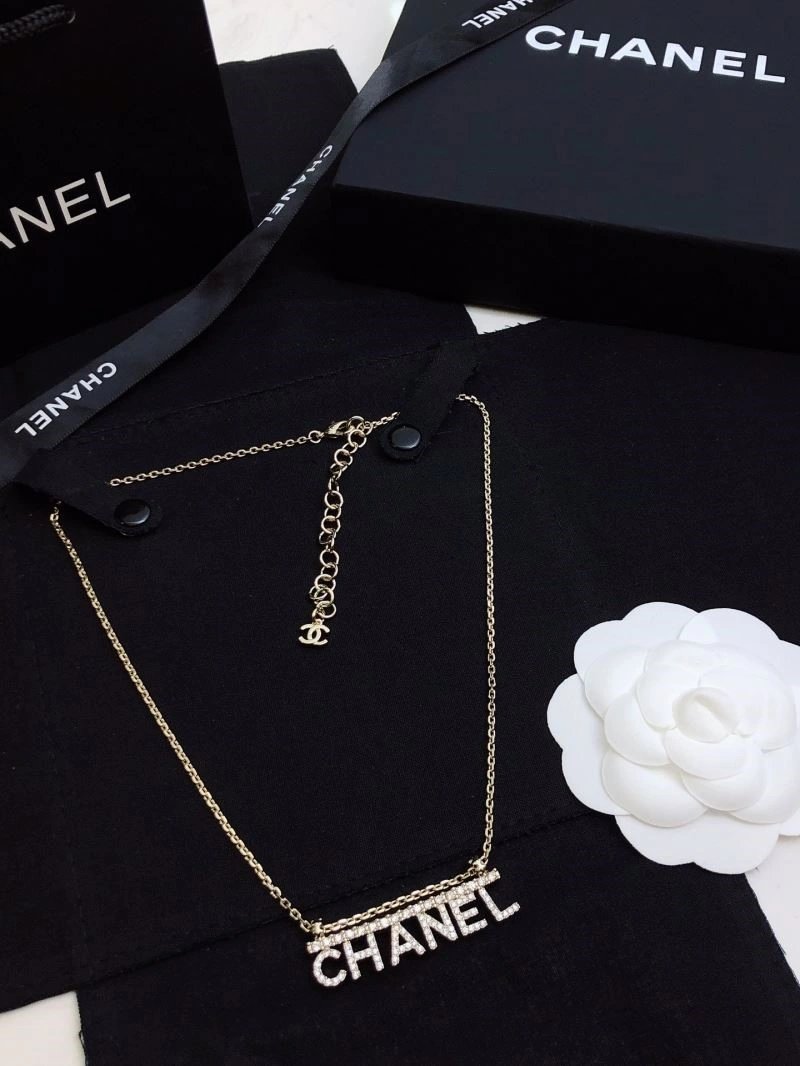 Bargain Chanel Necklaces