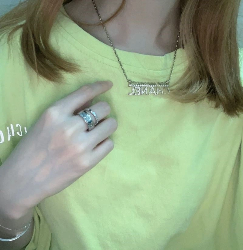 Bargain Chanel Necklaces