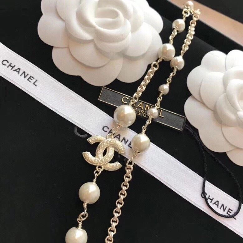 Top match Chanel Necklaces