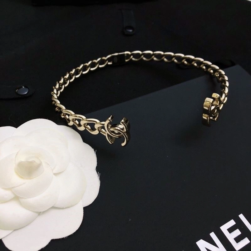 Inexpensive Chanel Necklaces