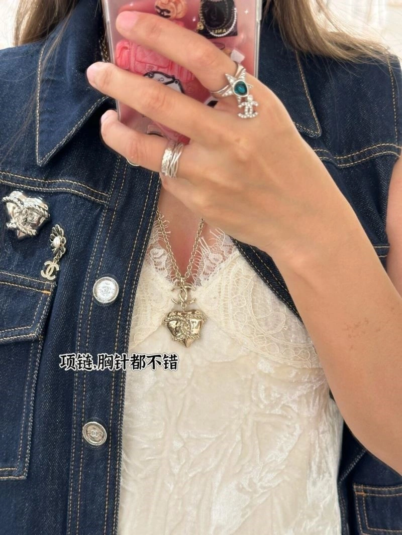 Exact replica Chanel Necklaces