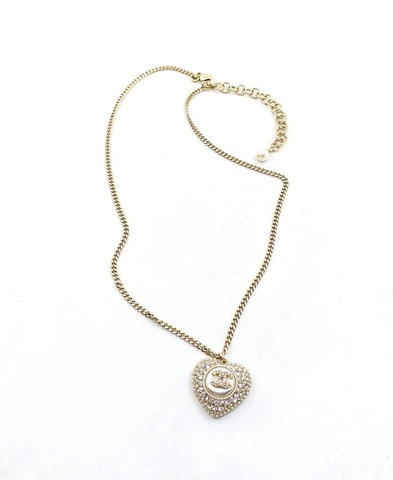 Bargain Chanel Necklaces