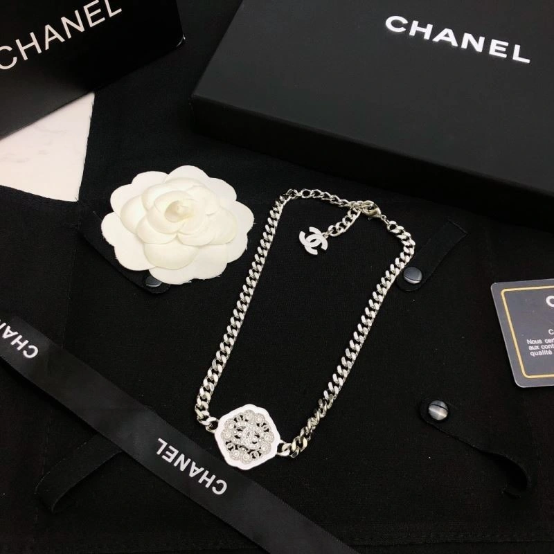 Low-cost Chanel Necklaces