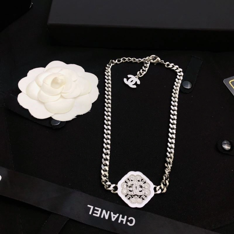 Low-cost Chanel Necklaces