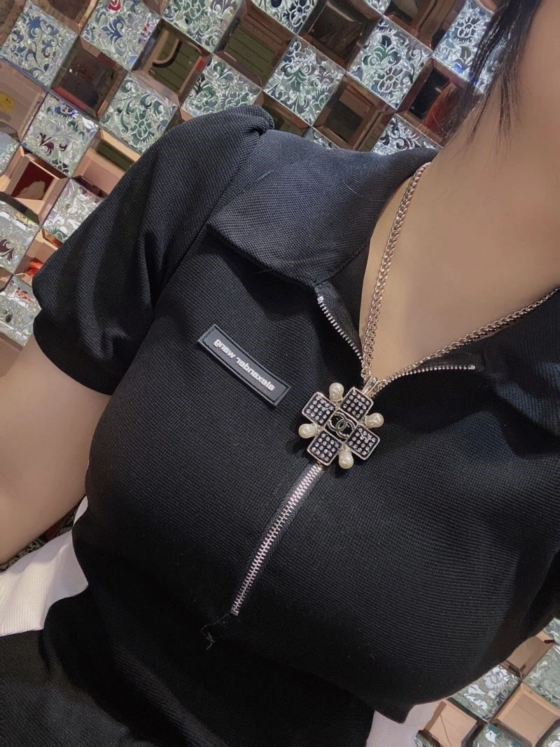 Brand-authenticated Chanel Necklaces