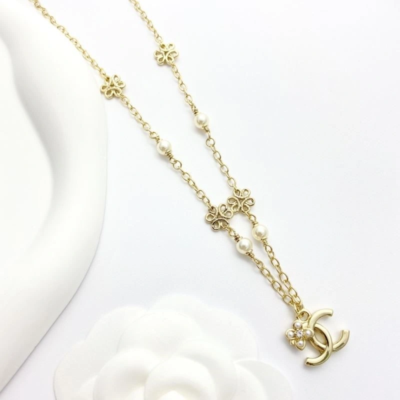 Bargain Chanel Necklaces