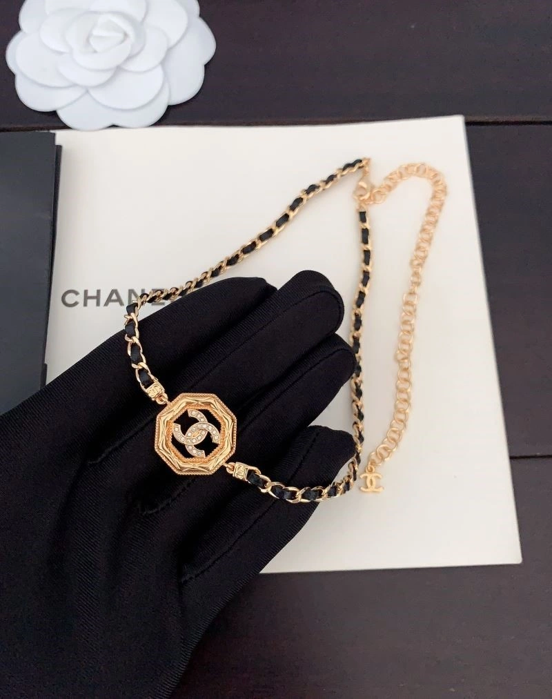 Cut-rate Chanel Necklaces