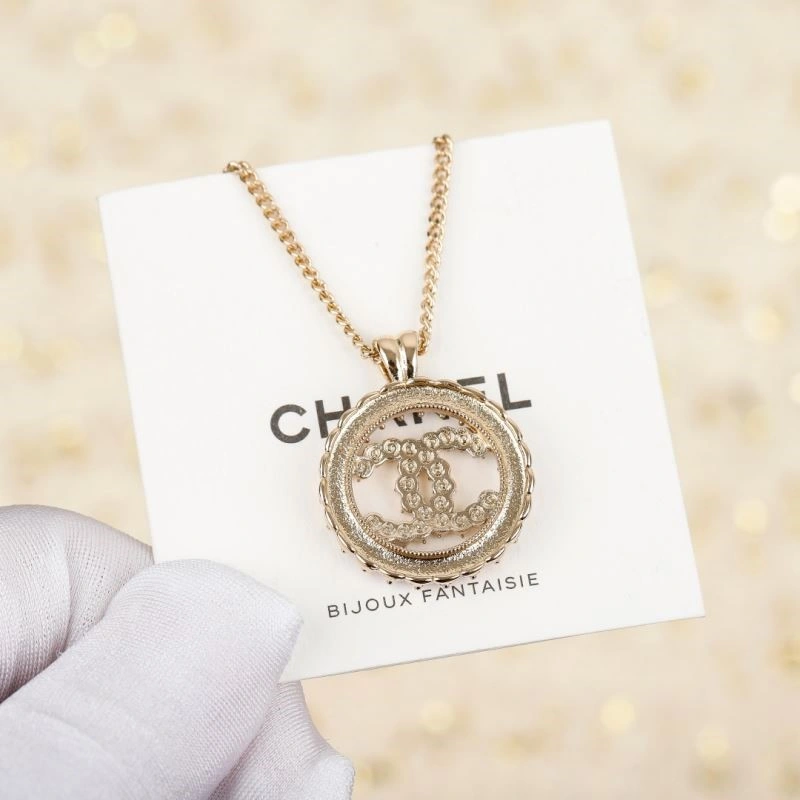 Accurate model Chanel Necklaces