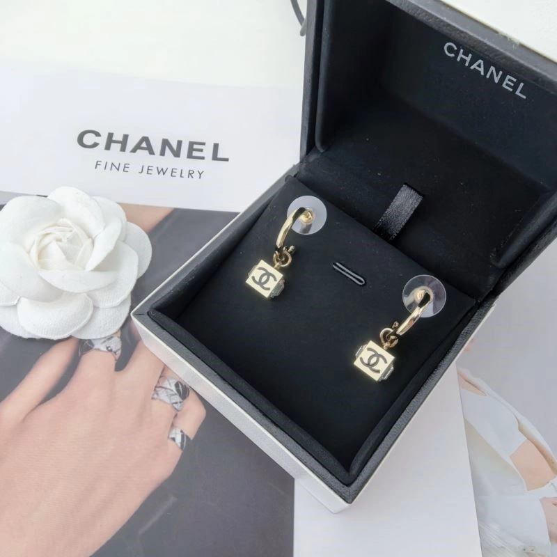 Precise copy Chanel Necklaces