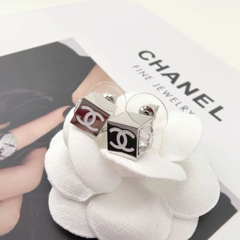 Original Chanel Necklaces