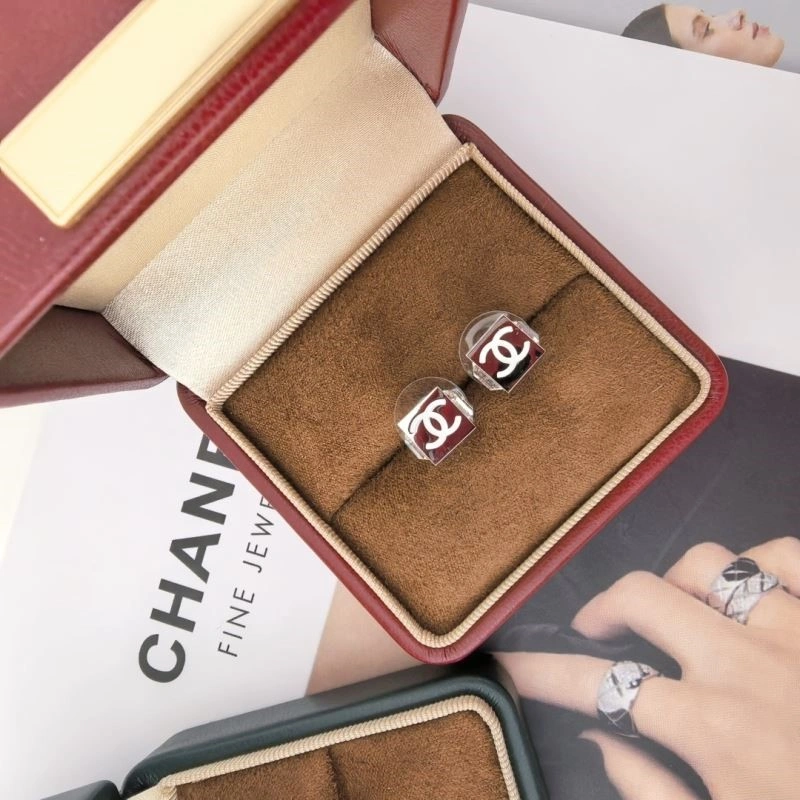 Original Chanel Necklaces