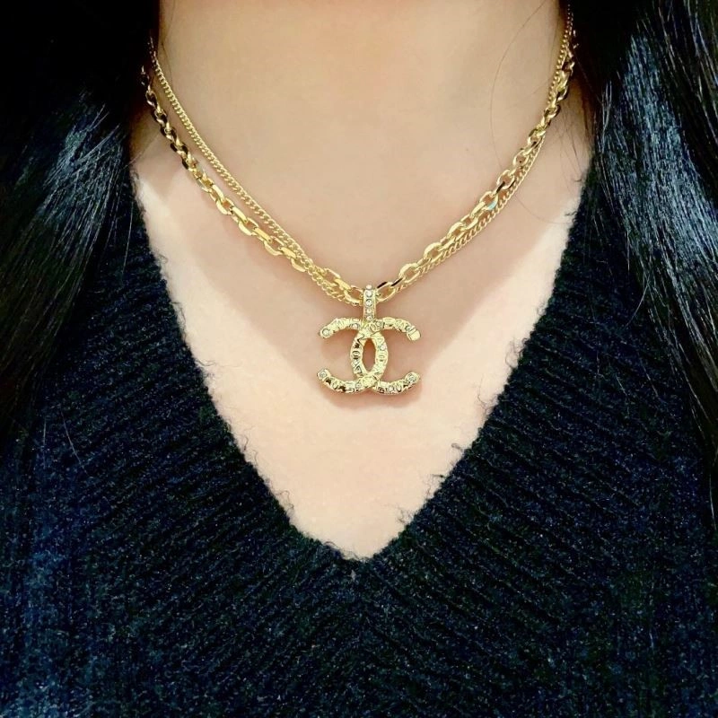 Indistinguishable Chanel Necklaces