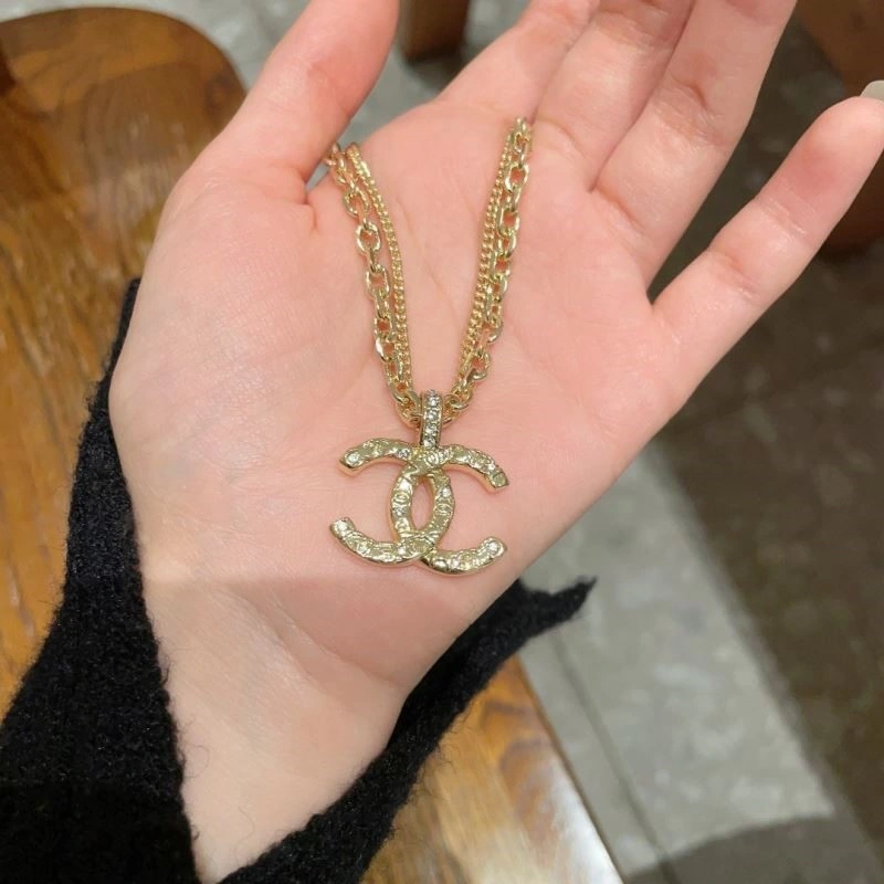 Indistinguishable Chanel Necklaces