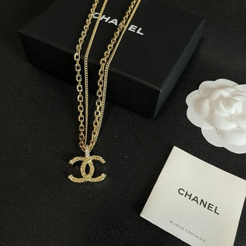 Indistinguishable Chanel Necklaces