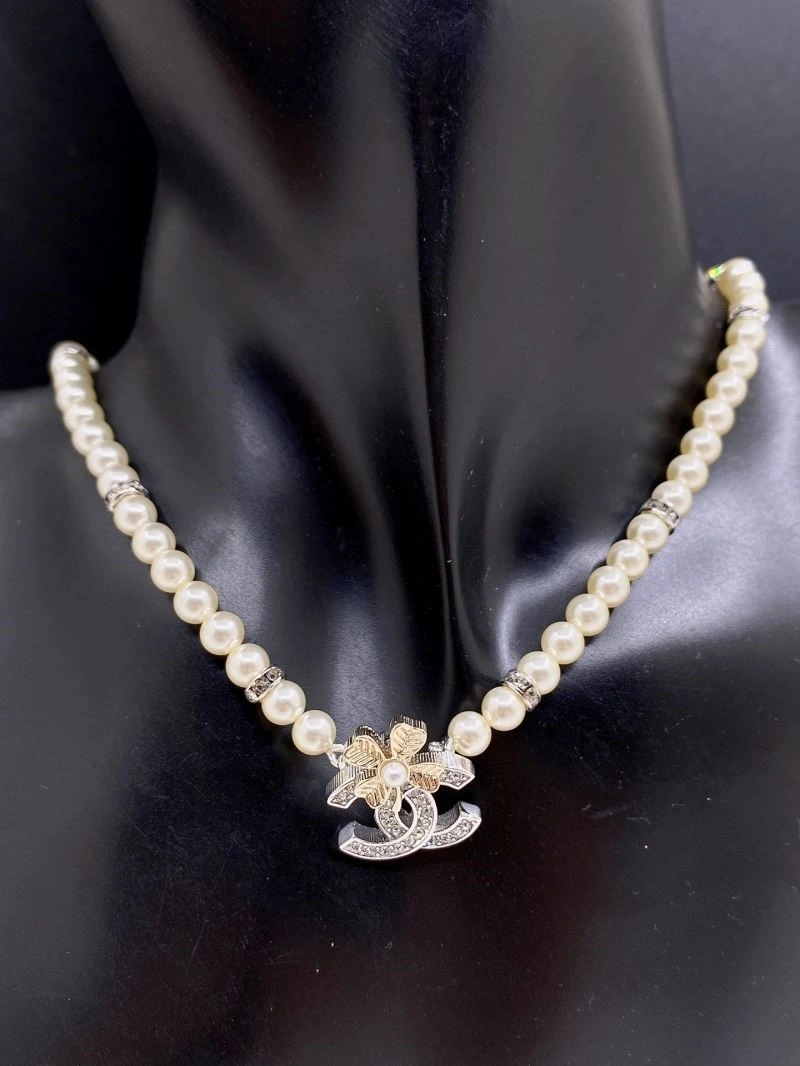 Bargain Chanel Necklaces