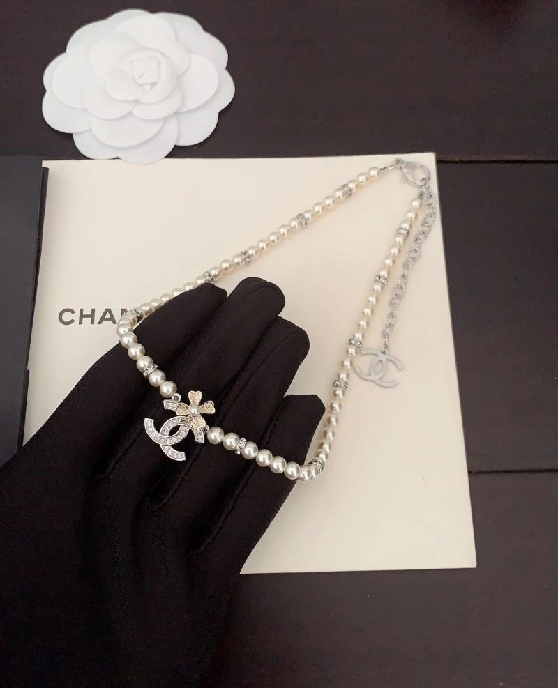 Bargain Chanel Necklaces