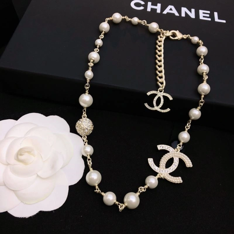 Bargain Chanel Necklaces