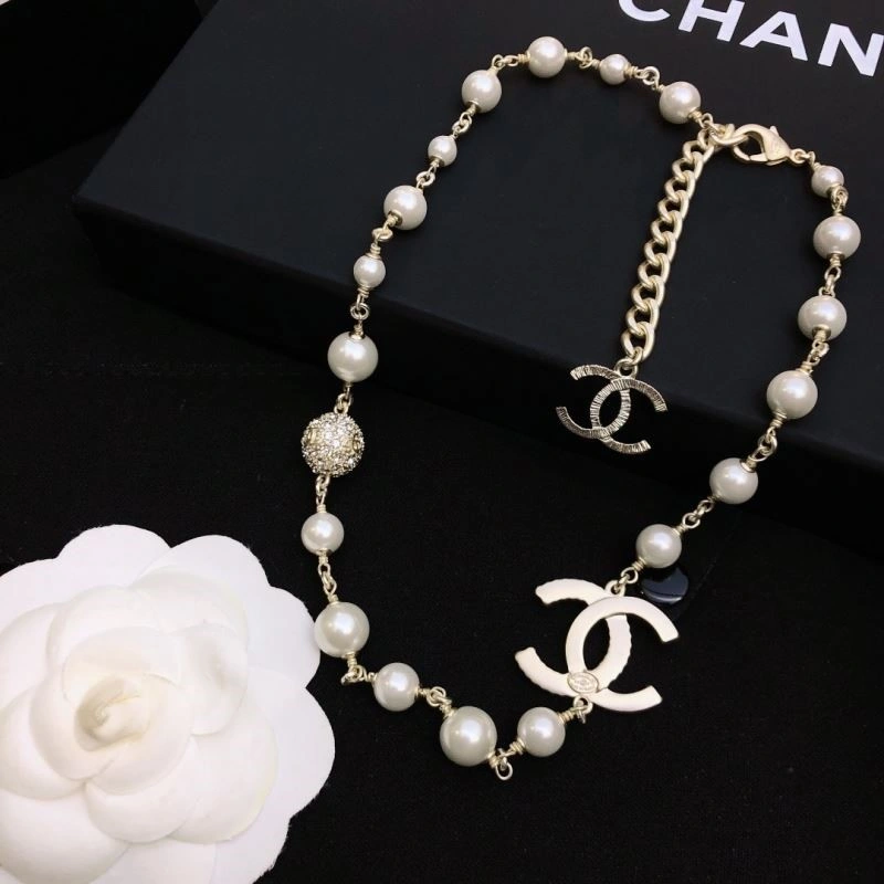 Bargain Chanel Necklaces