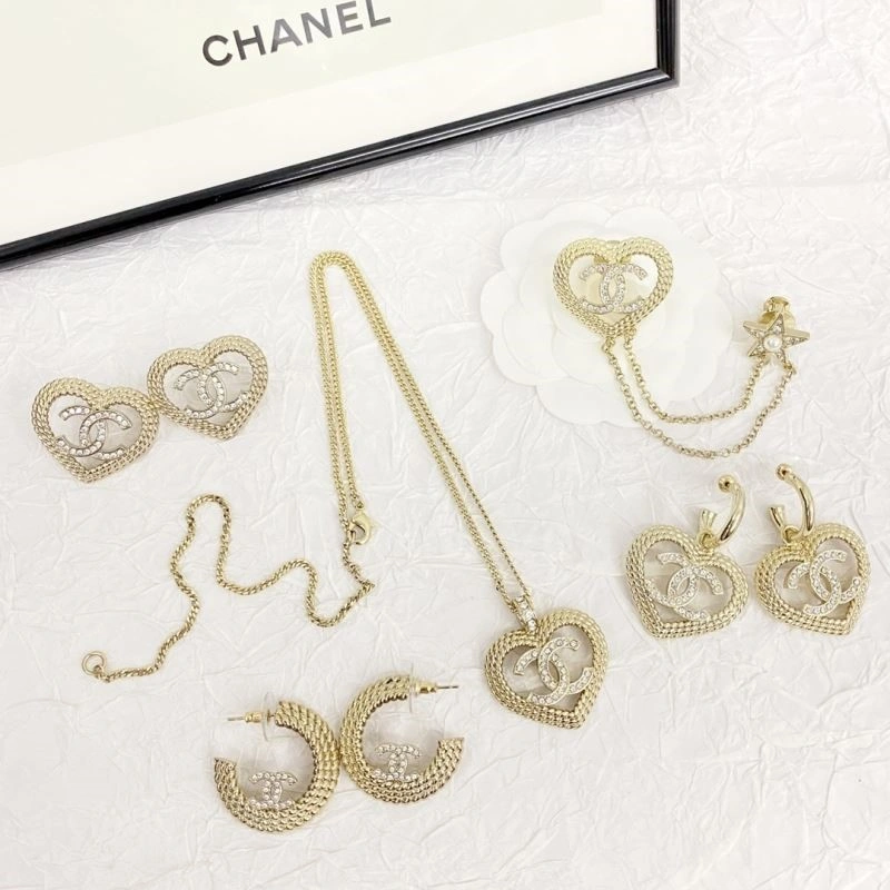 Economical Chanel Necklaces
