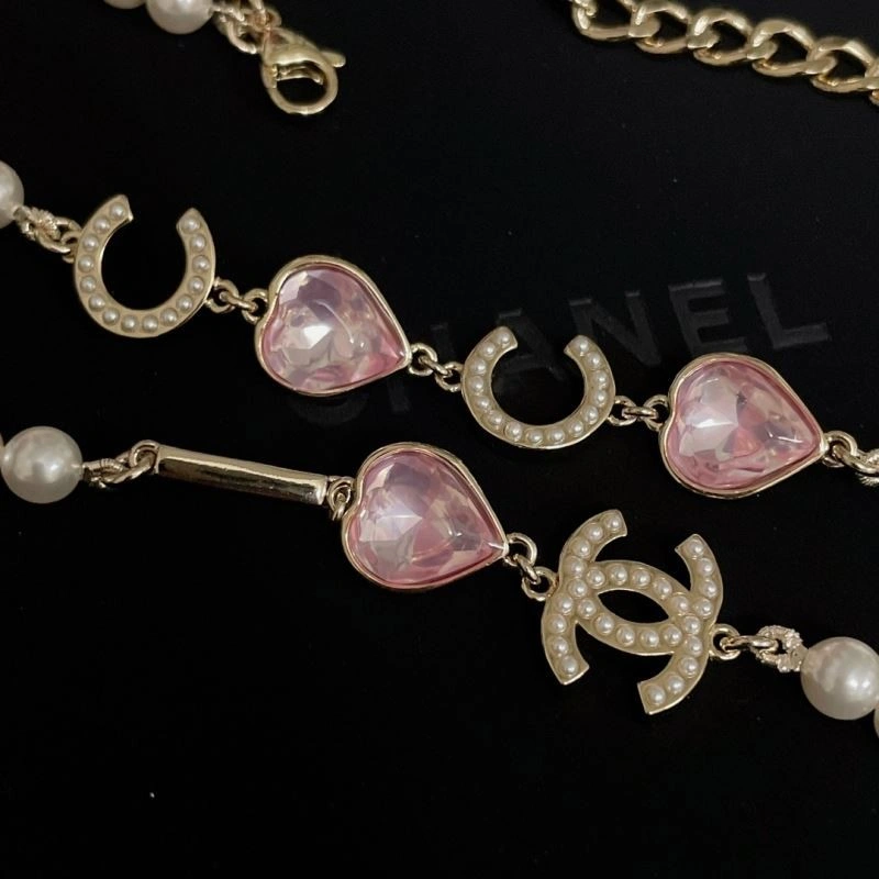 Top mirror Chanel Necklaces