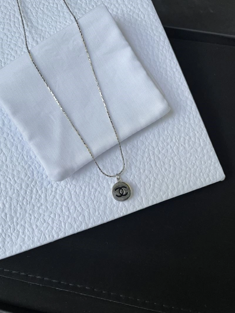 Original Chanel Necklaces