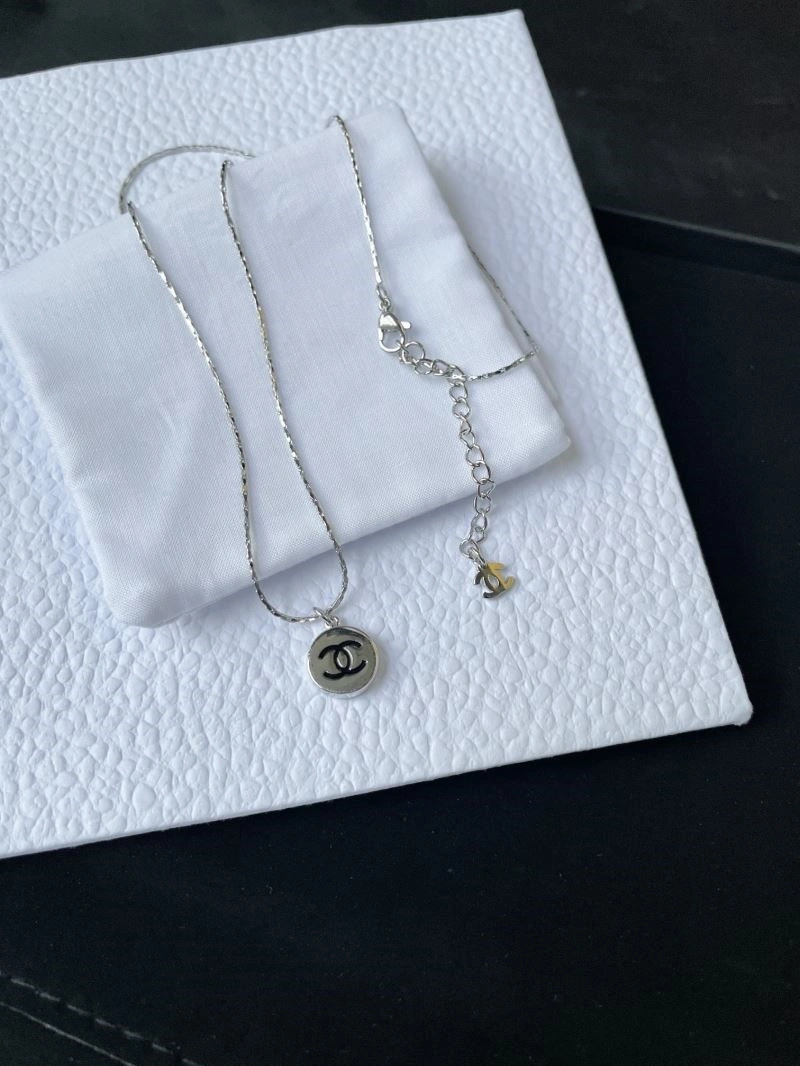 Original Chanel Necklaces