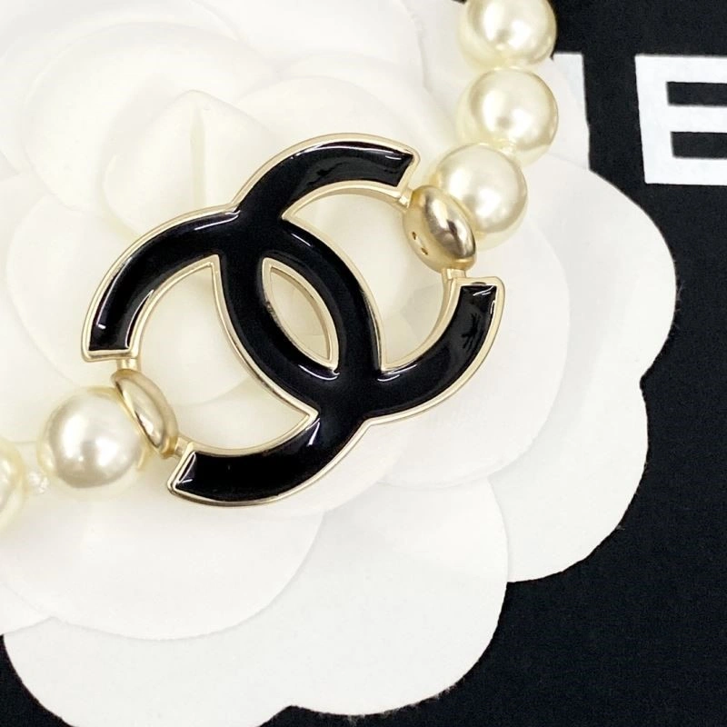 Top mirror Chanel Necklaces