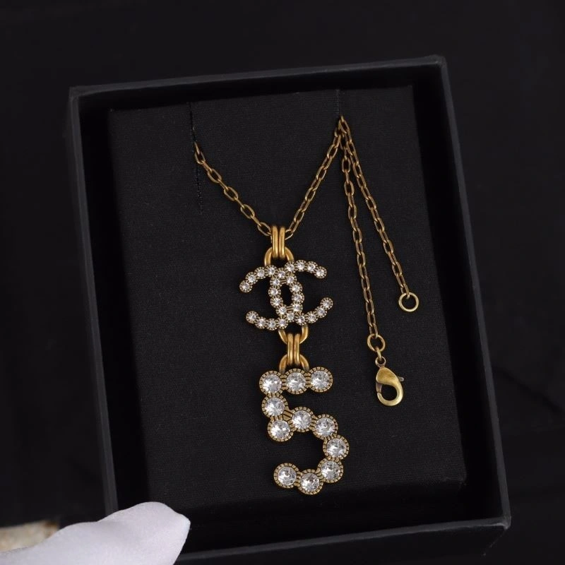 Low-cost Chanel Necklaces