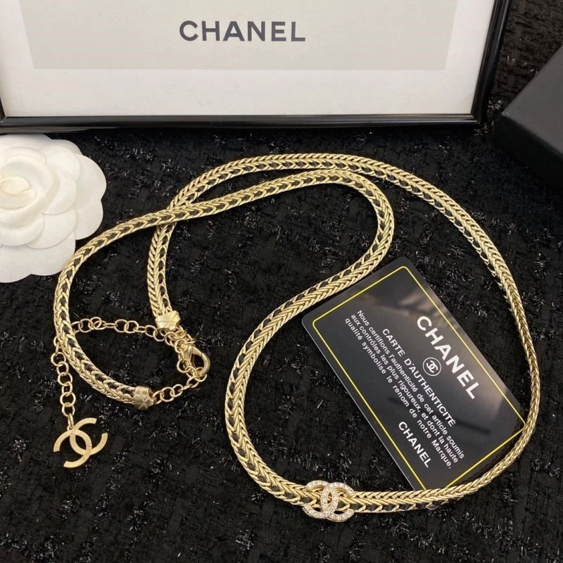 Top match Chanel Necklaces