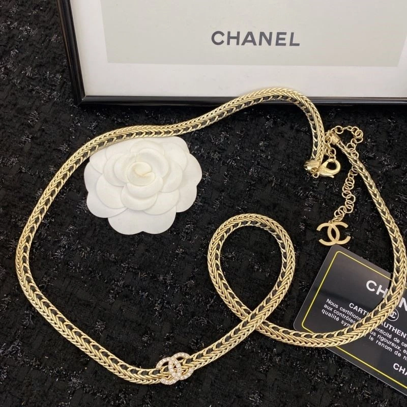 Top match Chanel Necklaces