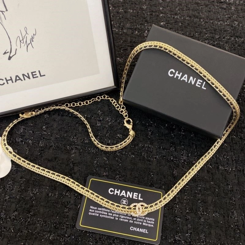Top match Chanel Necklaces