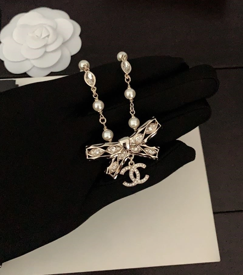Discounted Chanel Necklaces