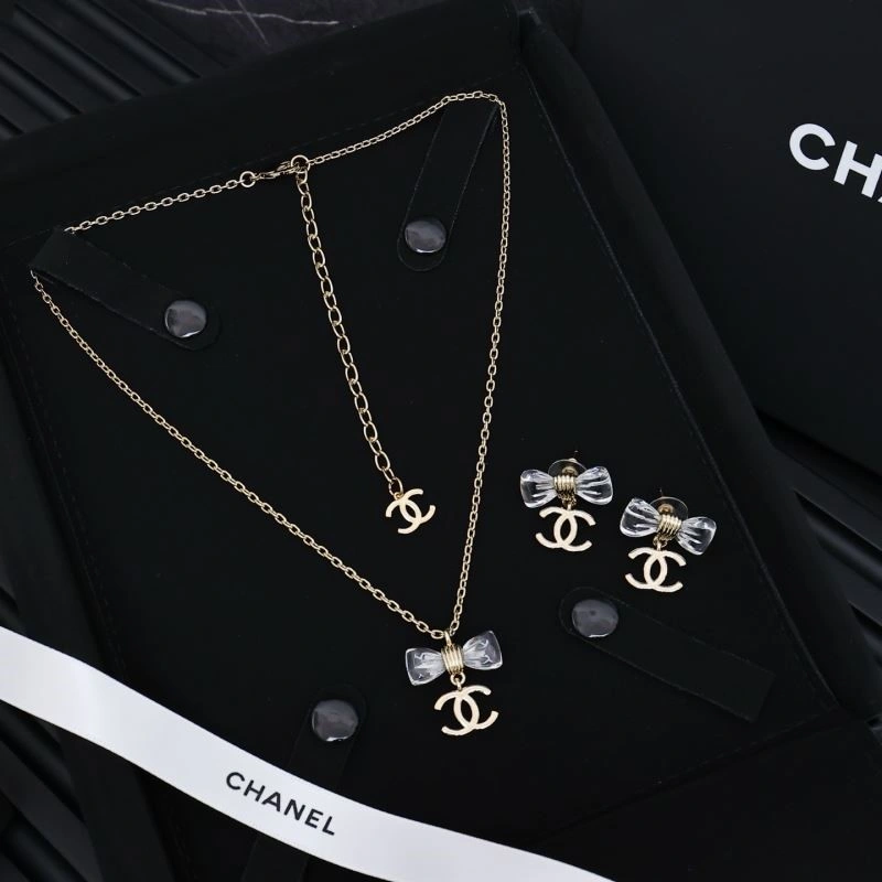 Brand-original Chanel Necklaces