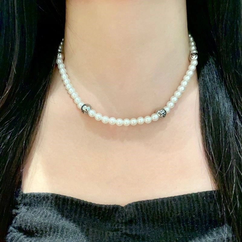 Top mirror Chanel Necklaces