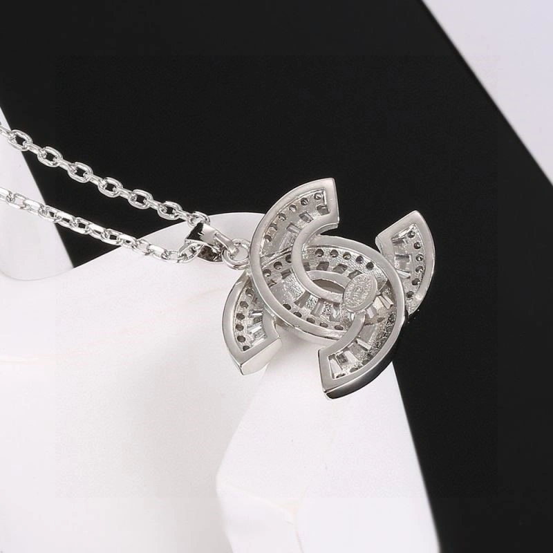 Cut-rate Chanel Necklaces