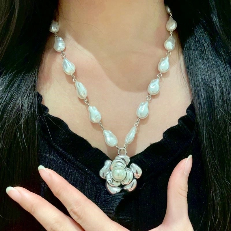 Original Chanel Necklaces