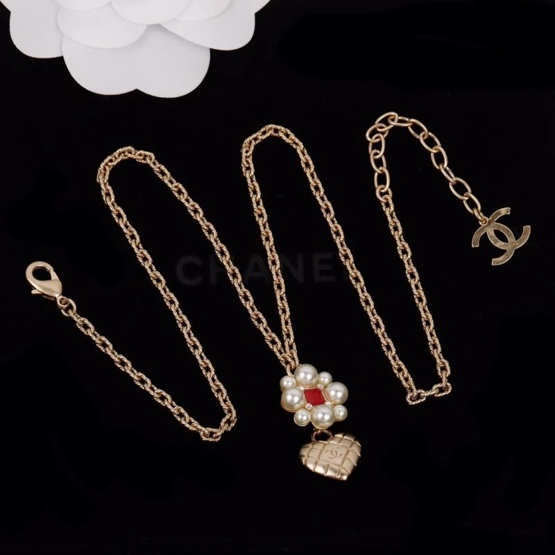 Low-cost Chanel Necklaces