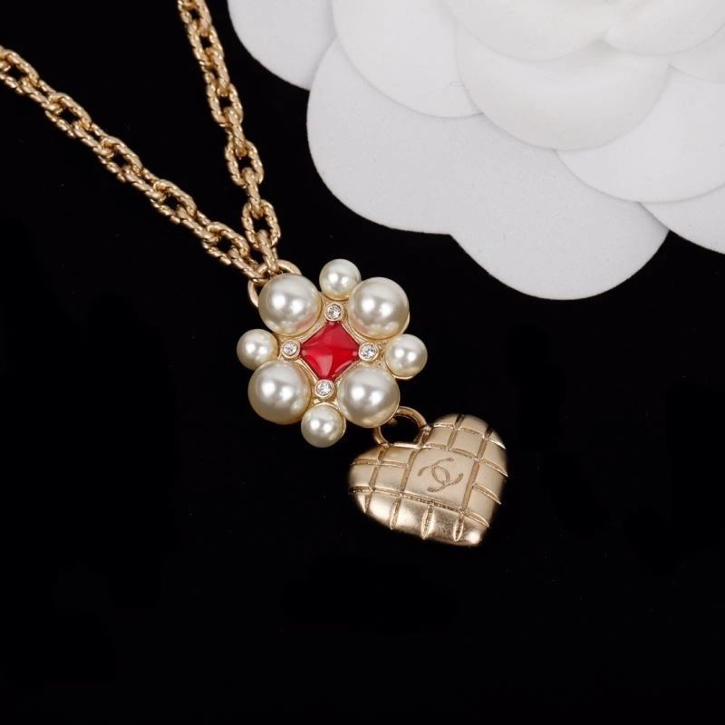 Low-cost Chanel Necklaces