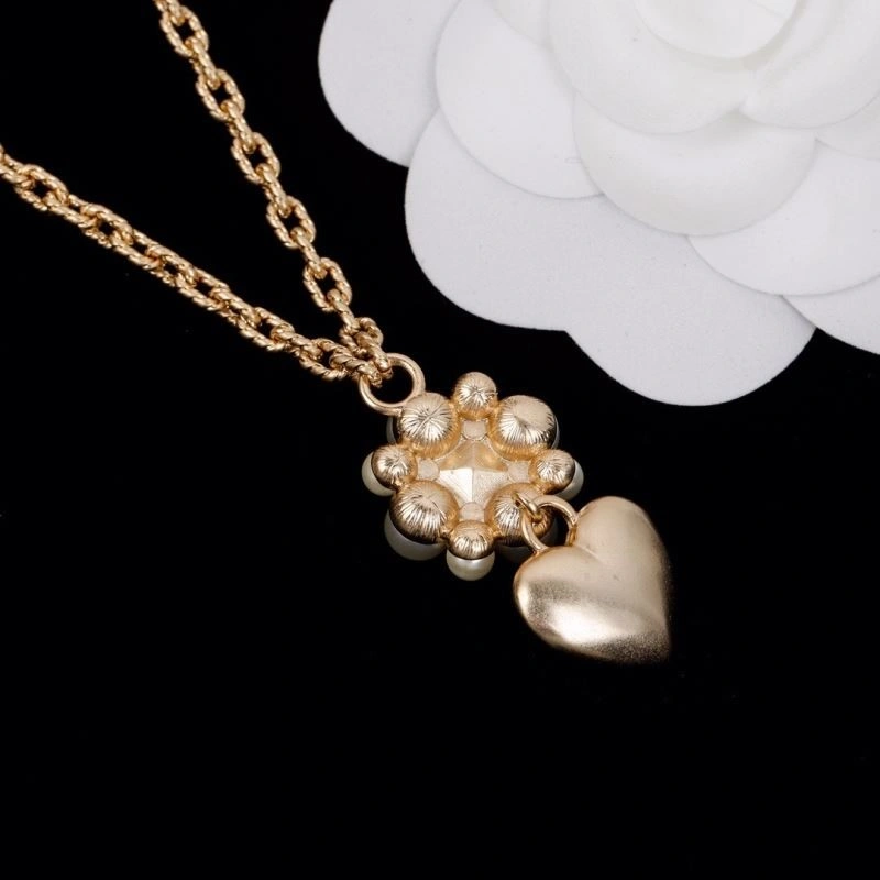 Low-cost Chanel Necklaces