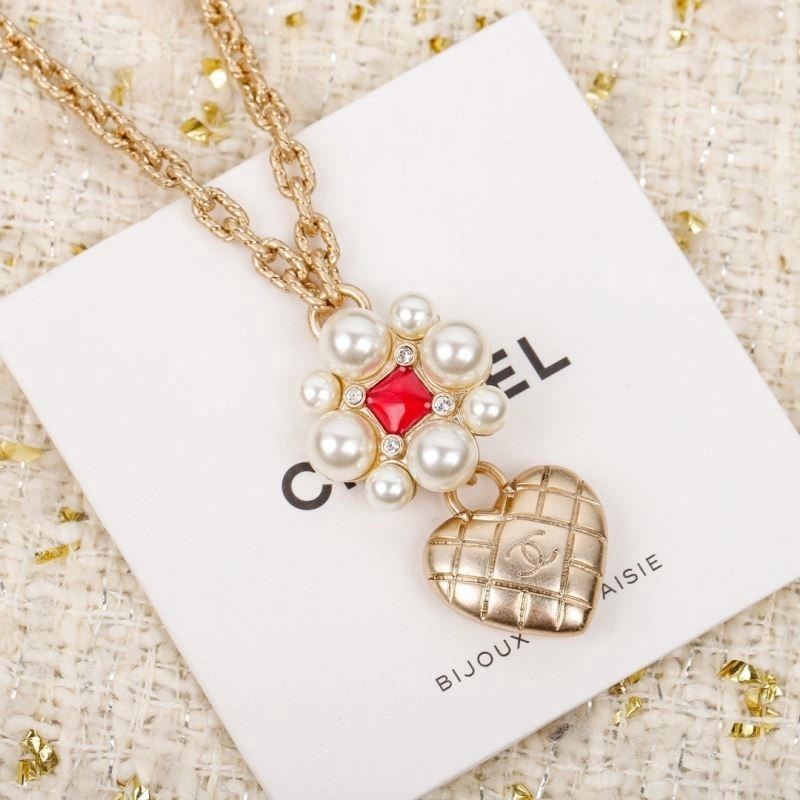 Low-cost Chanel Necklaces