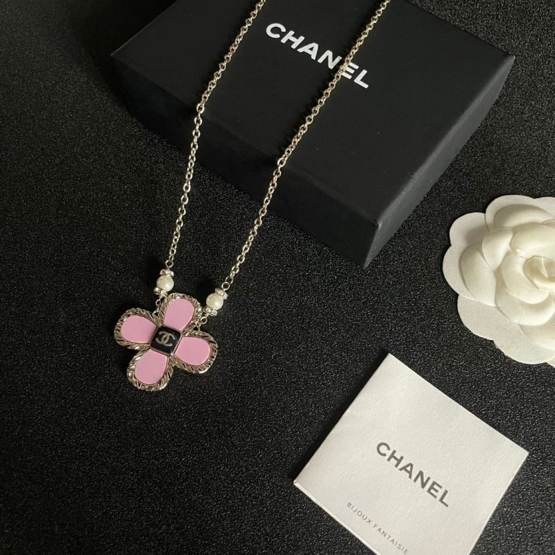 Value-priced Chanel Necklaces