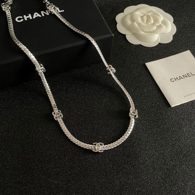 Brand-authenticated Chanel Necklaces