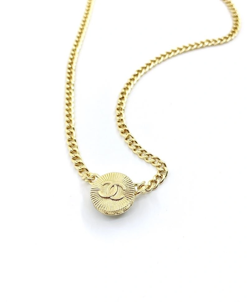 Top match Chanel Necklaces