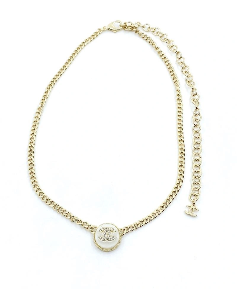 Top match Chanel Necklaces