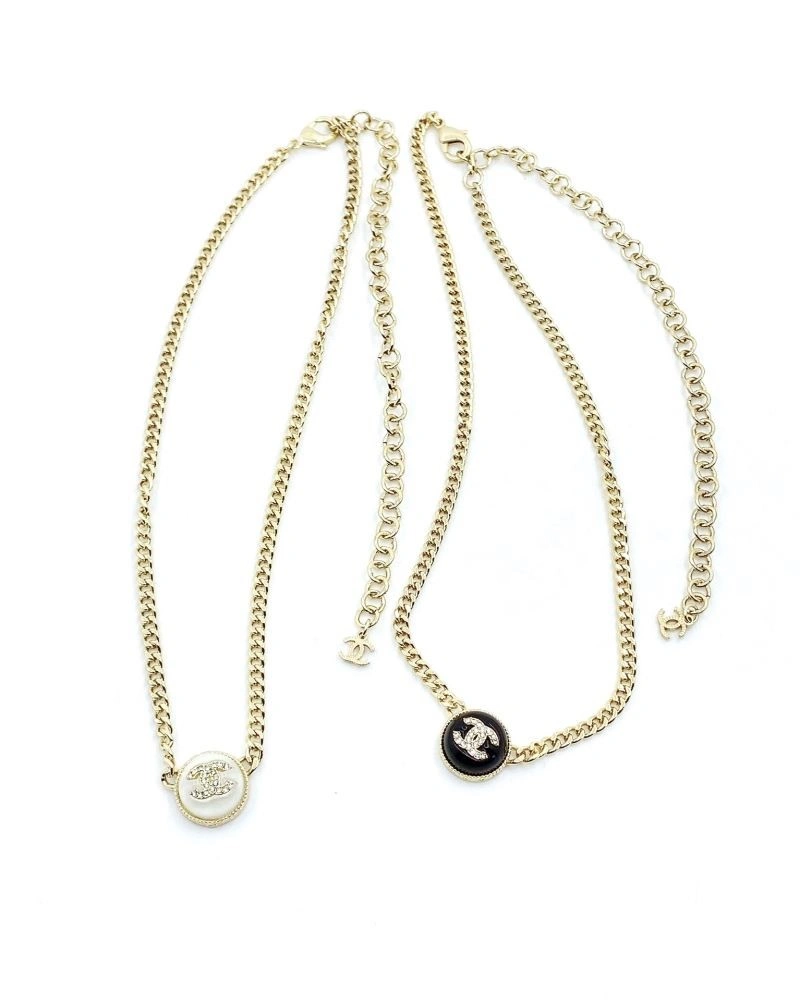 Top match Chanel Necklaces