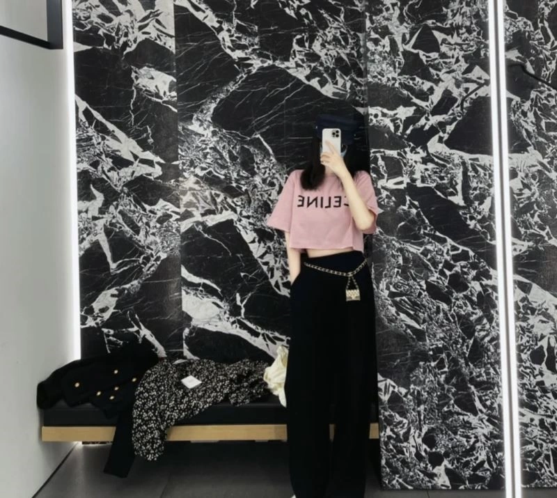 Indistinguishable Chanel Necklaces