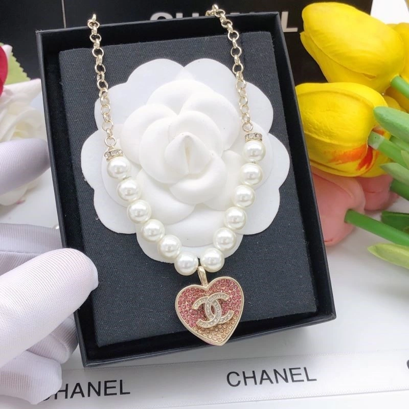 Inexpensive Chanel Necklaces