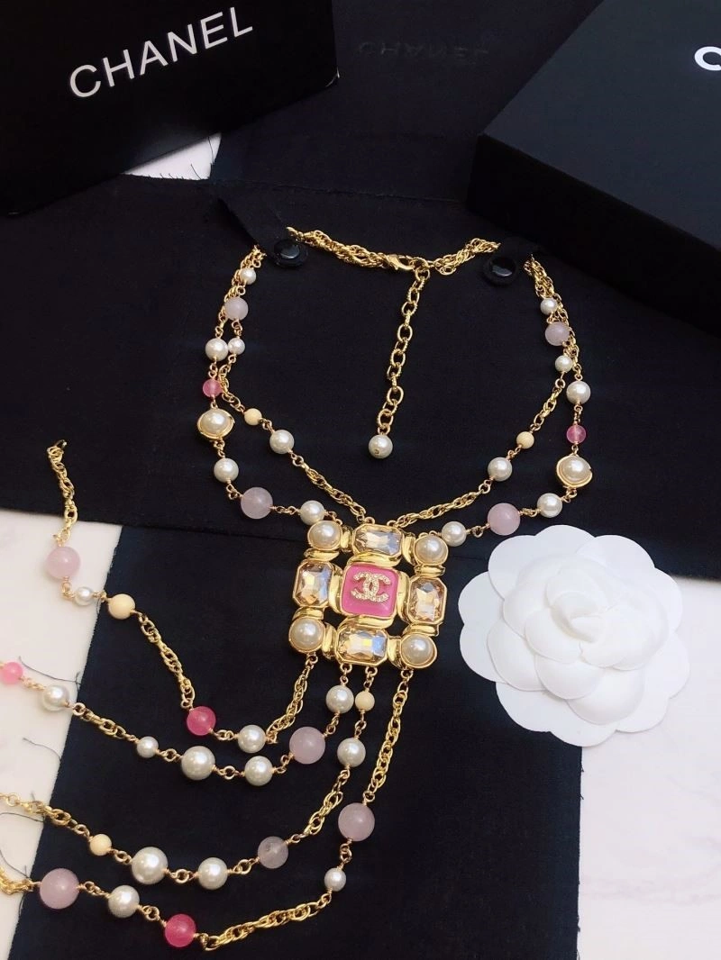 Low-cost Chanel Necklaces