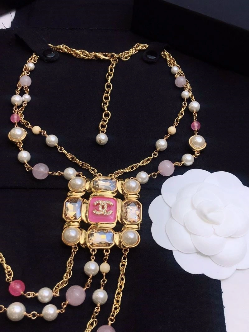 Low-cost Chanel Necklaces
